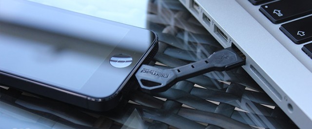 Nomad ChargeKey Review: A USB Cable For Your Keyring - Let's Talk Tech