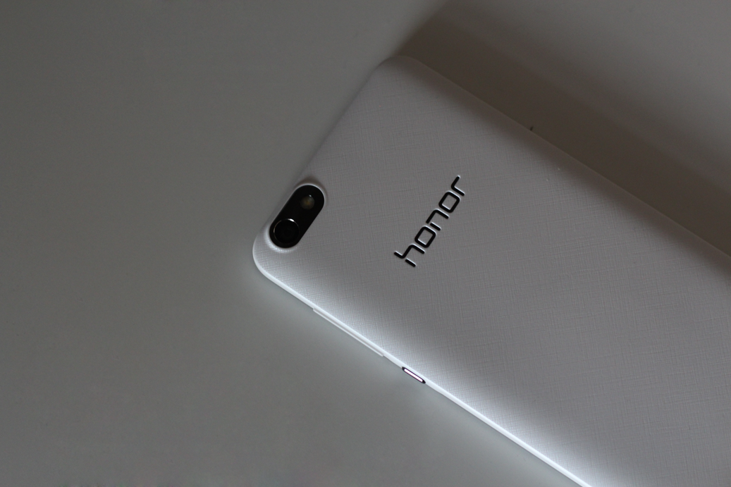 Honor 4X Smartphone Review: Decent Power And Quality On A Budget - Let ...